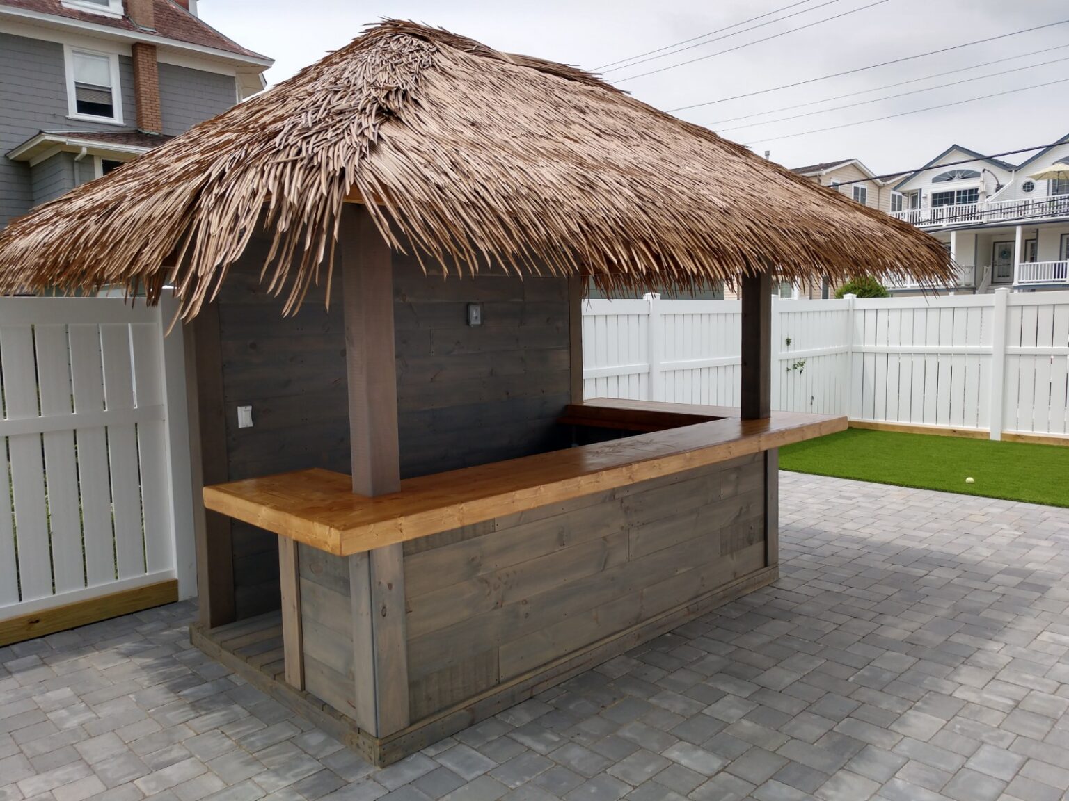 Tiki Bars in South Jersey | Paradise Tiki Bars, Shed Bars, and Palm Trees